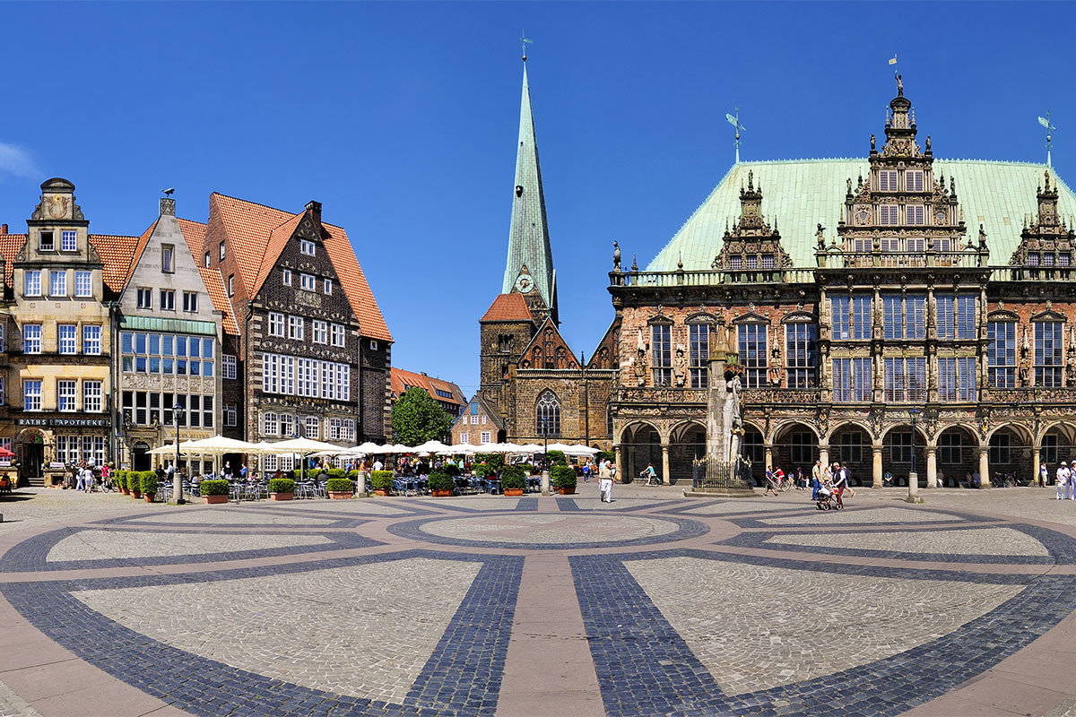 Bremen Buses from € 5 → FlixBus